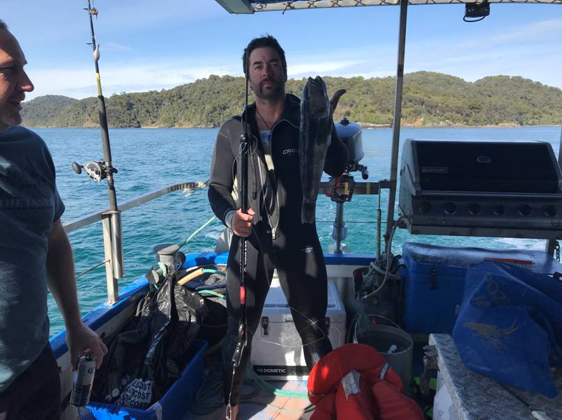 Welcome to Bluff Fishing Charters - Full day and overnight fishing trips.